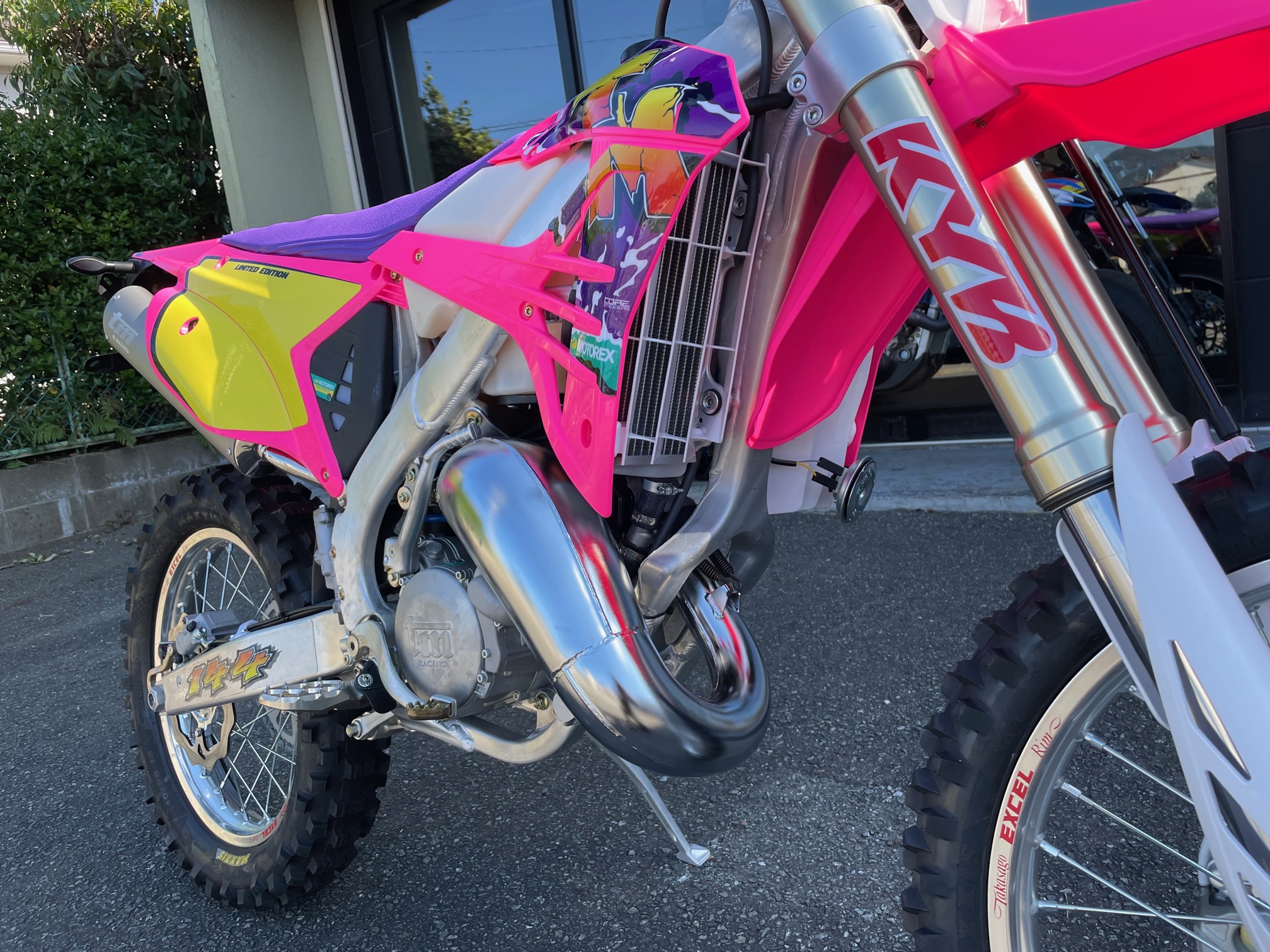 TM Racing EN144 Fi 2T PINK Line – SUPERMOTO & ADVENTURE D-GARAGE