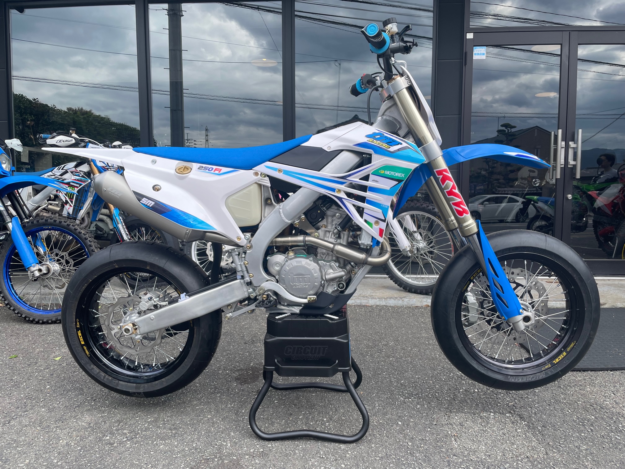 TM Racing SMK250 ES Fi 4T 2023 SUPER MOTO RACER – SUPERMOTO & ADVENTURE ...