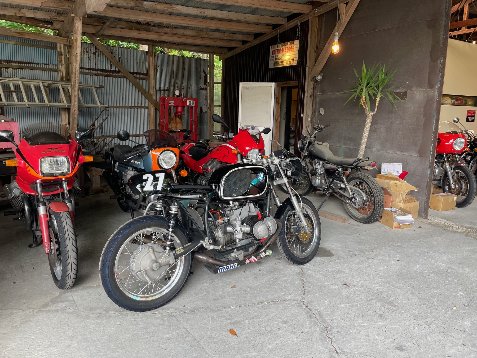 糸島といえば ritmo albero リトモアルベーロ – SUPERMOTO & ADVENTURE D-GARAGE
